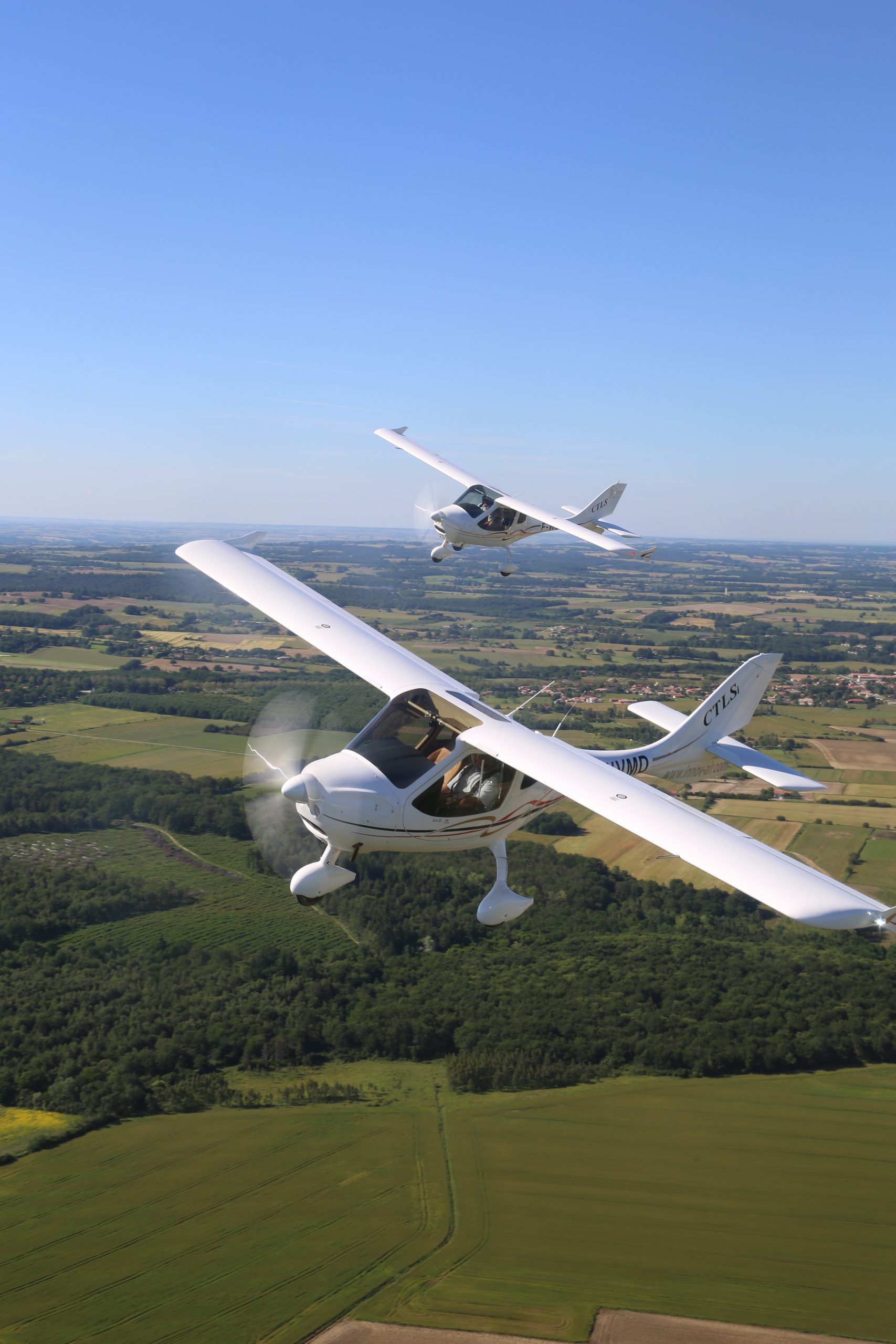 Airplane images and videos - FLIGHT DESIGN general aviation GmbH