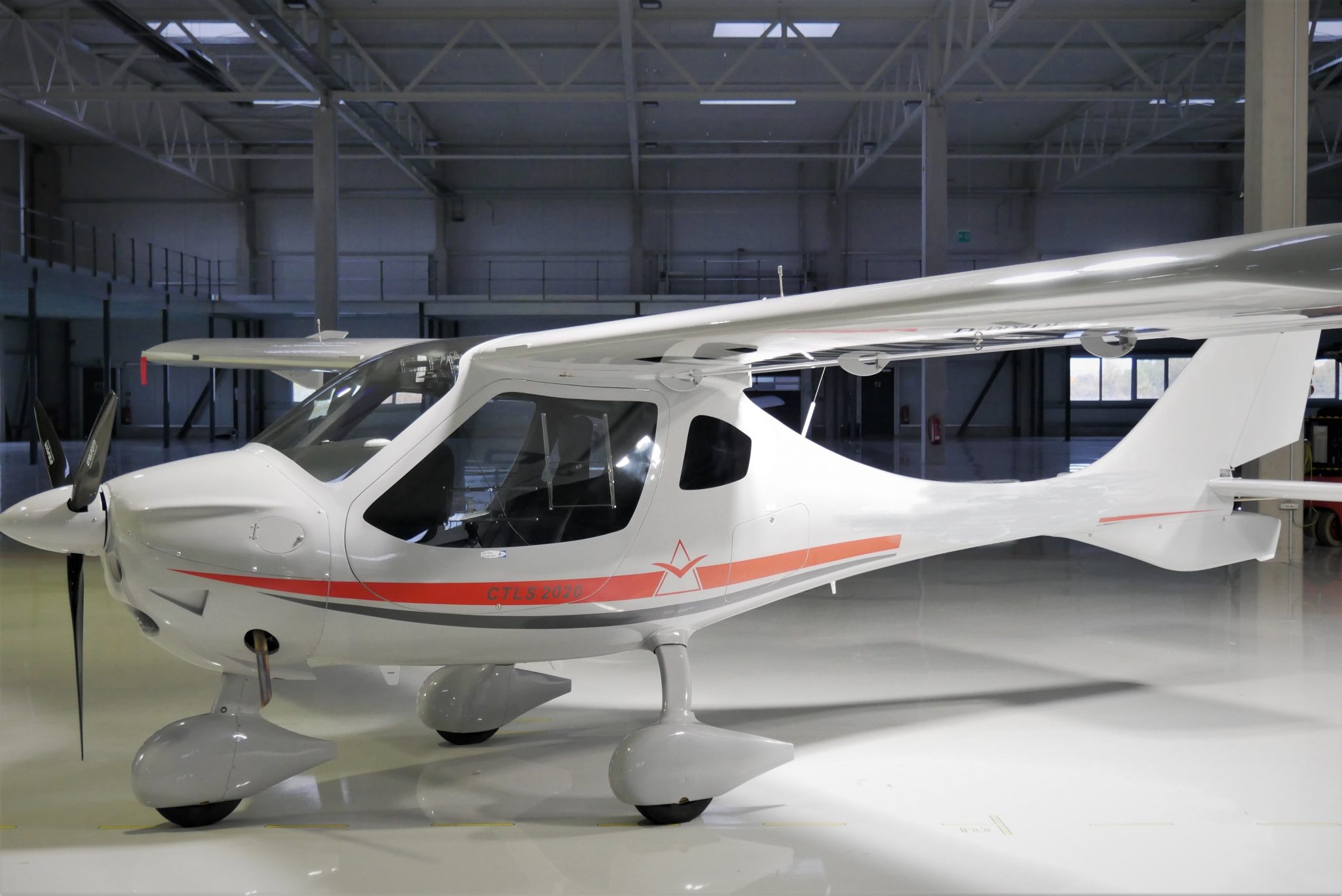 FLIGHT DESIGN CTLS AND CTLSi EASA CERTIFIED - FLIGHT DESIGN